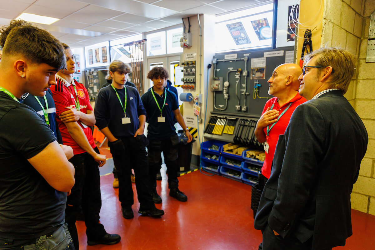 Mayor visits Combined Authority-funded construction skills hub to see ...